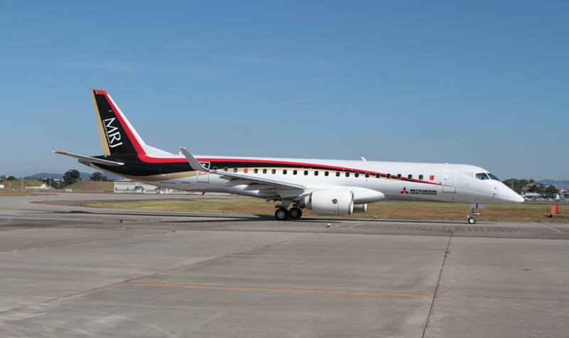 三菱MRJ初飛行